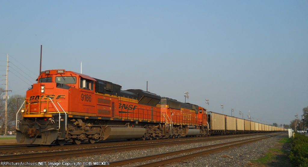 BNSF 9186